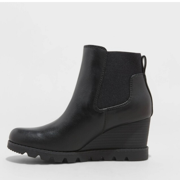 Universal Thread | Shoes | Nwt Universal Thread Linda Wedge Chelsea ...